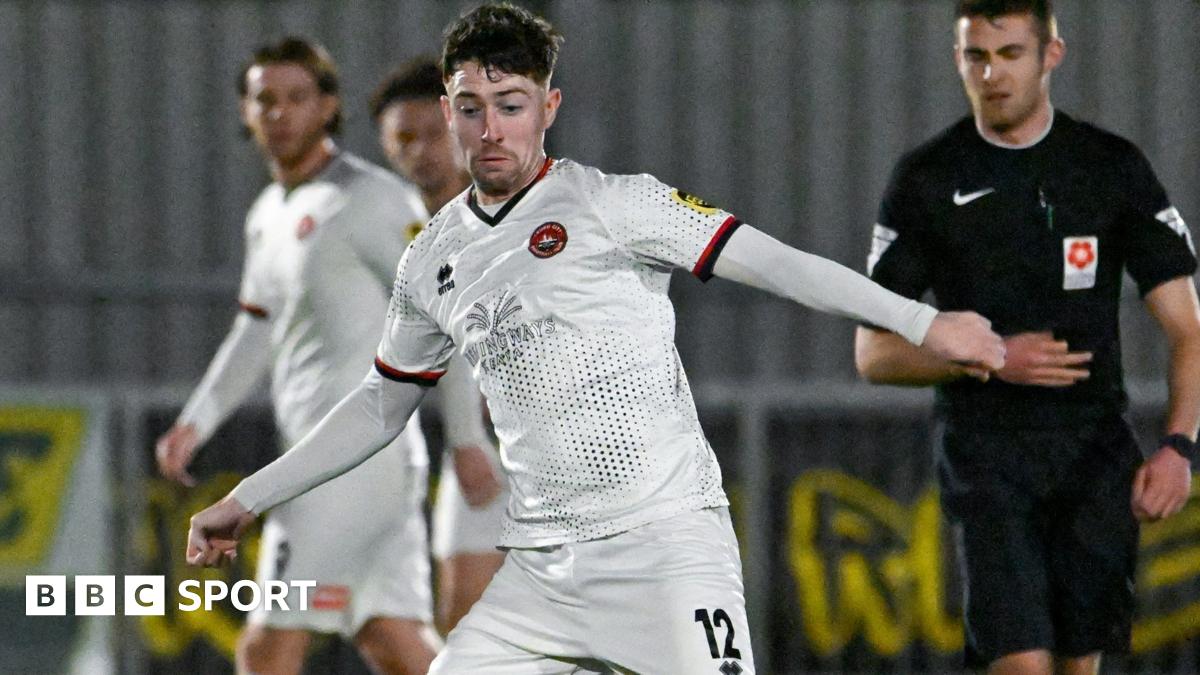 Truro City: Boss Paul Wotton content with point vs Dartford - BBC Sport