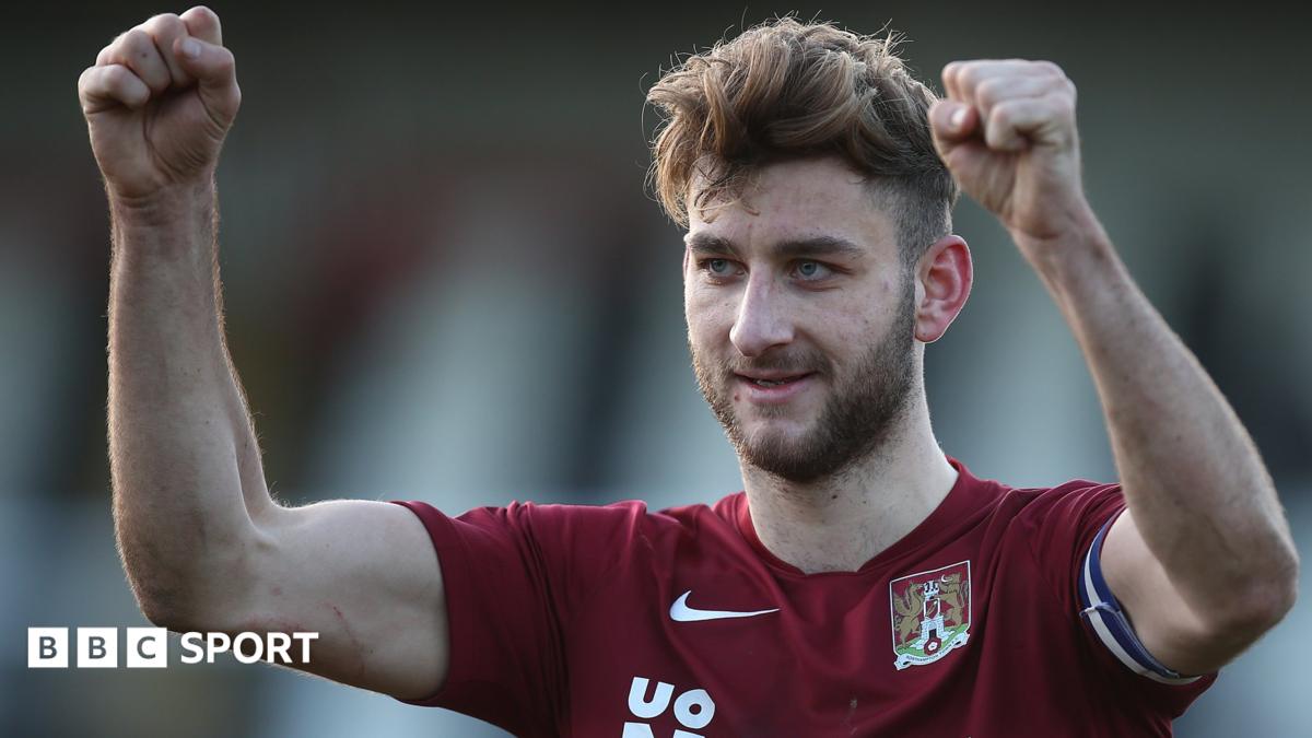 Grimsby Town 0-3 Northampton Town - BBC Sport
