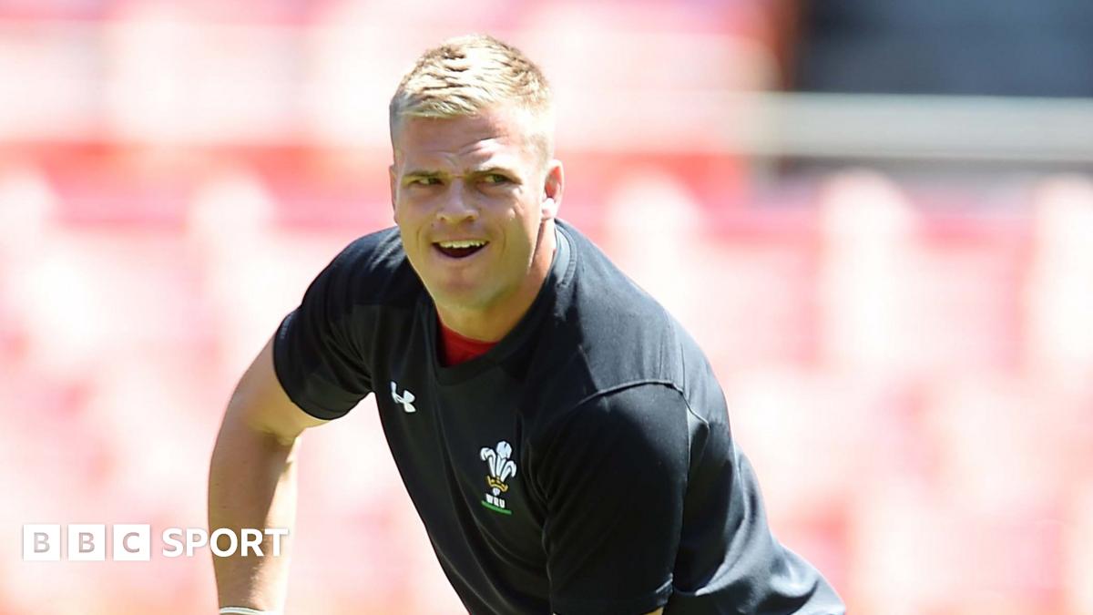 Gareth Anscombe: Cardiff Blues back wants Wales 10 shirt - John ...