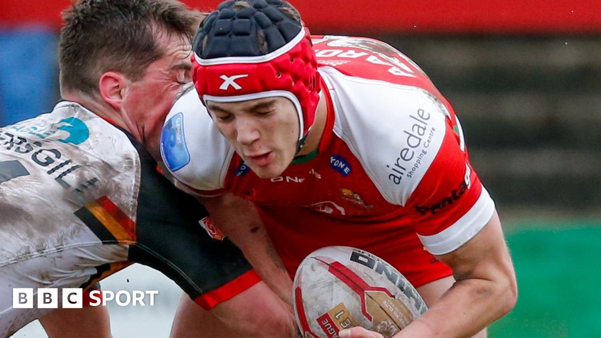 Harry Aaronson: Cornwall sign former Oldham, Swinton and Keighley back ...