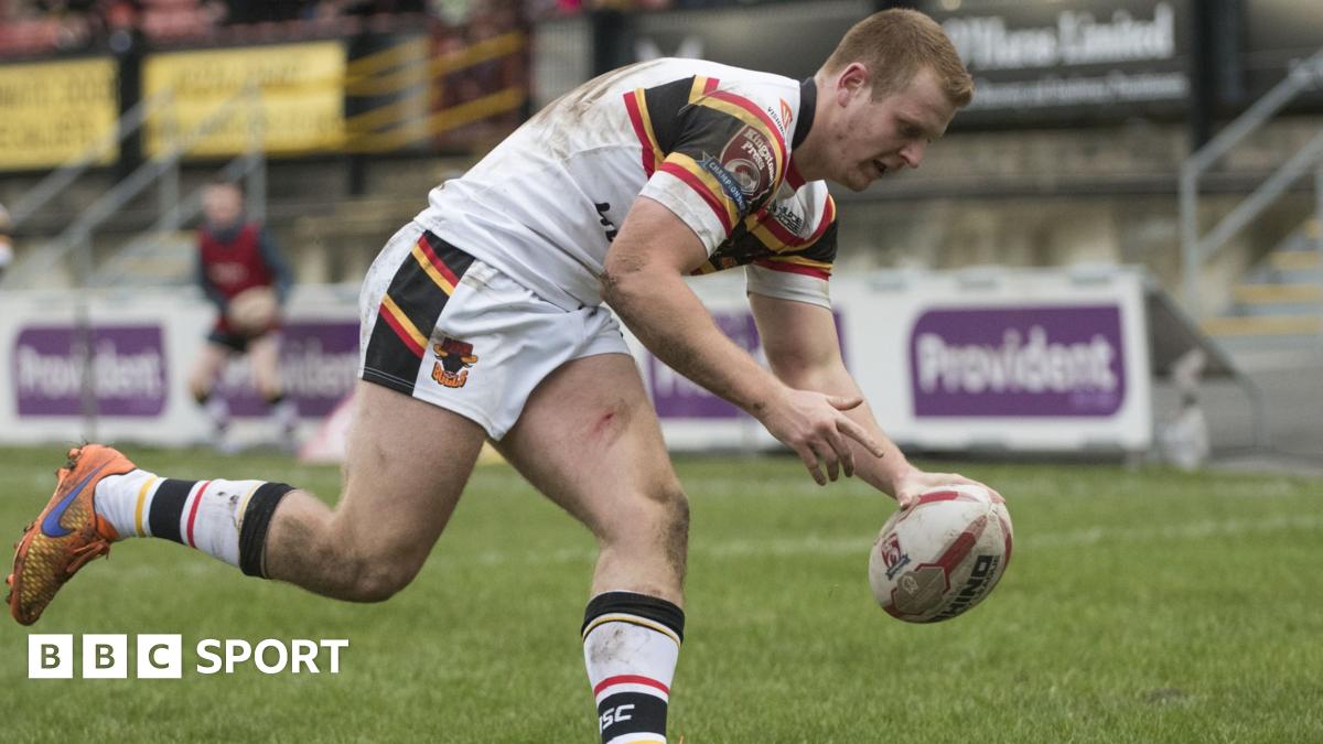 Listen to live BBC local radio commentary from League One - BBC Sport