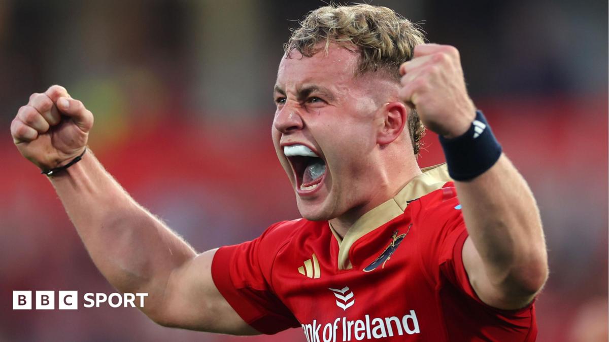 United Rugby Championship: Munster see off Connacht in 10-try thriller ...