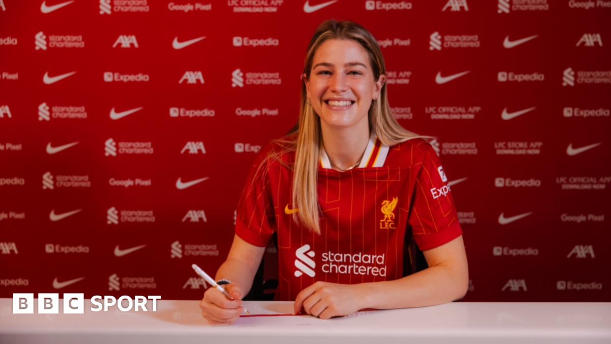Liverpool midfielder Marie Hobinger signs new contract - BBC Sport