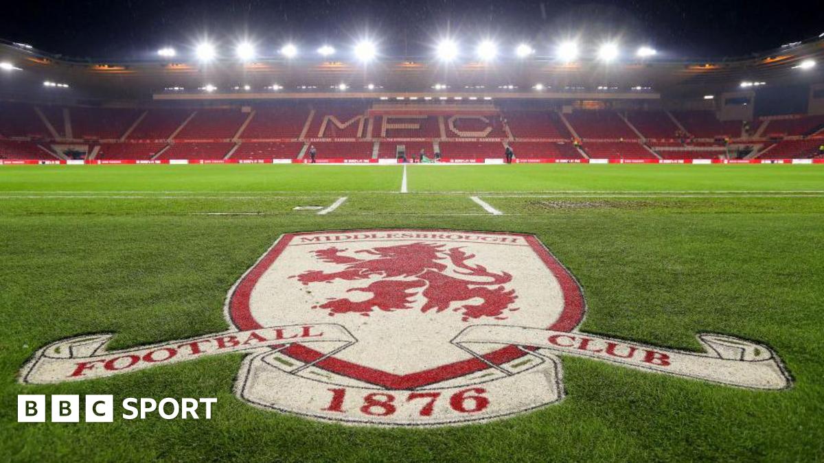 Middlesbrough fans vote for change to club crest - BBC Sport