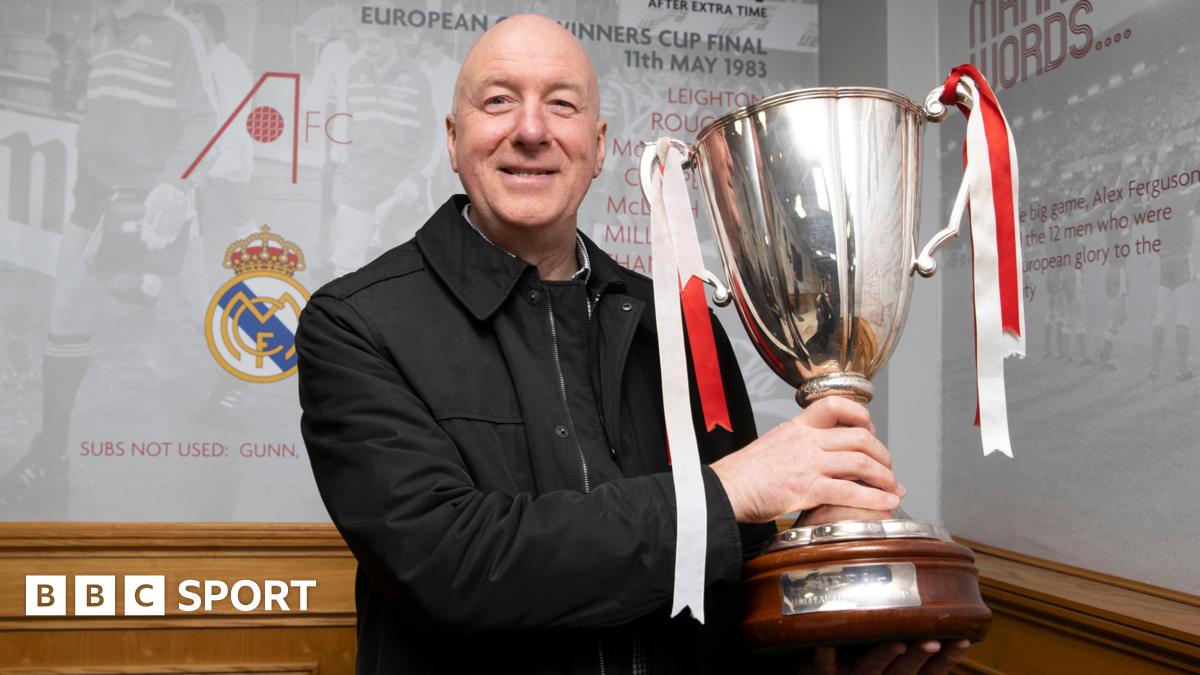 Neil Simpson calls time on Aberdeen career - BBC Sport