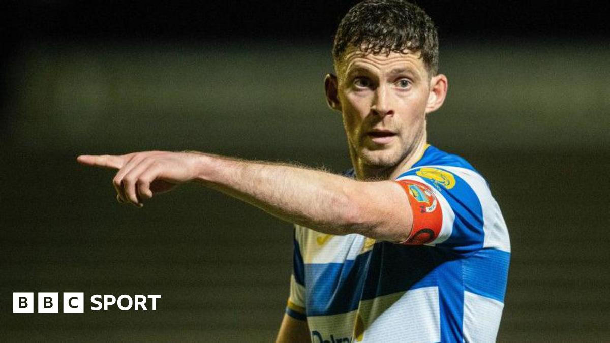St Johnstone sign Morton captain Jack Baird on two-year deal - BBC Sport