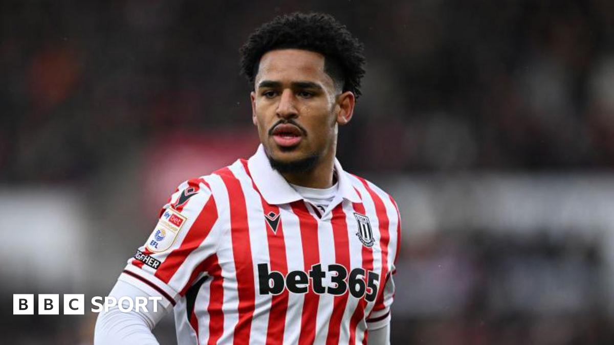 Stoke City forward Ryan Mmaee joins SK Rapid Wien on season loan - BBC ...