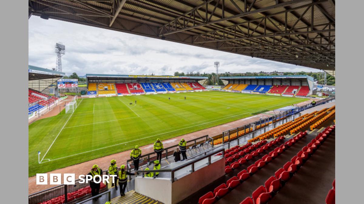 St Johnstone teams news - BBC Sport