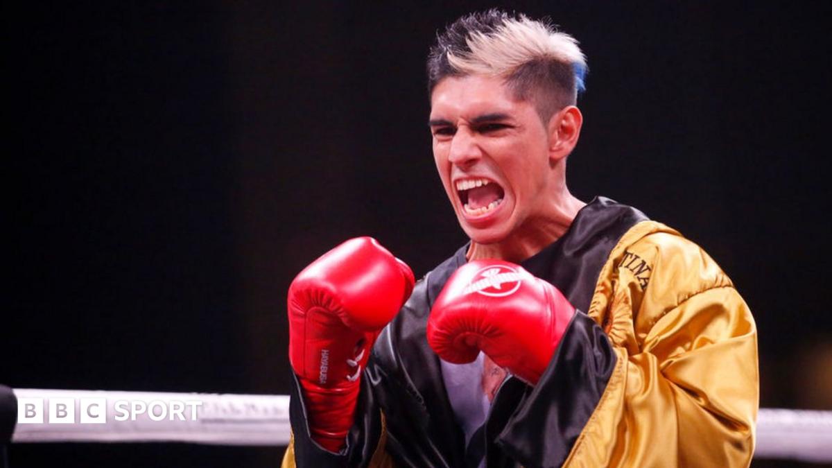 Fernando Martinez beats Jade Bornea to retain IBF super-flyweight title ...
