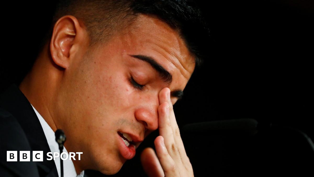 Reinier Jesus: Real Madrid signing cries during unveiling - BBC Sport