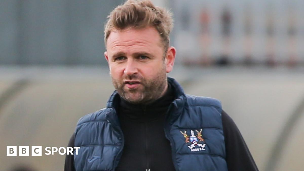 Lee Feeney: Former Rangers and Linfield striker appointed manager of ...