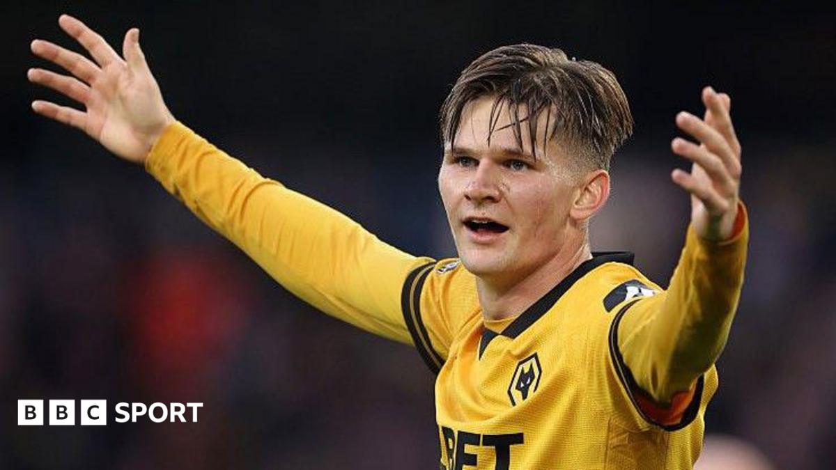 Wolves news: Club reject Roma offer for David Moller Wolfe - BBC Sport
