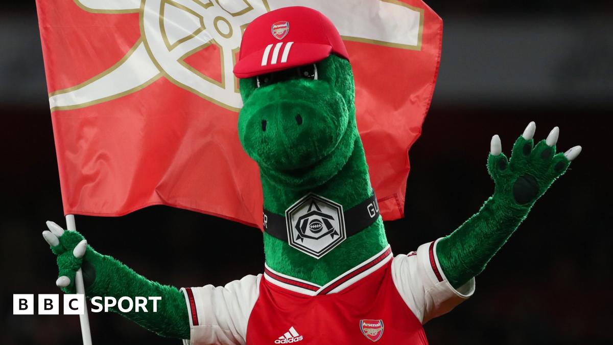 Gunnersaurus: Arsenal mascot returns to club after redundancies - BBC Sport