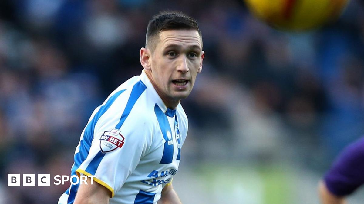 Andrew Crofts: Brighton midfielder returns to Gillingham on loan - BBC ...