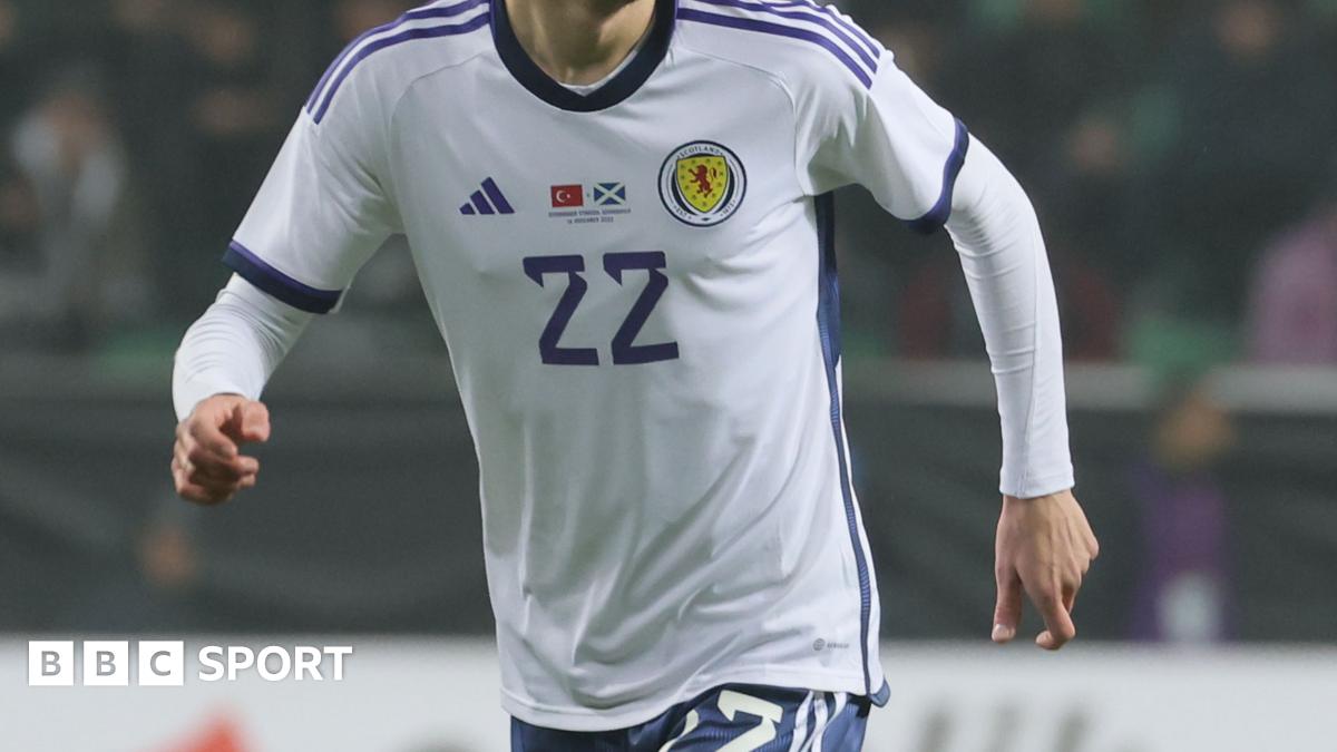 Ex-Don Ramsay joins Preston on loan - BBC Sport