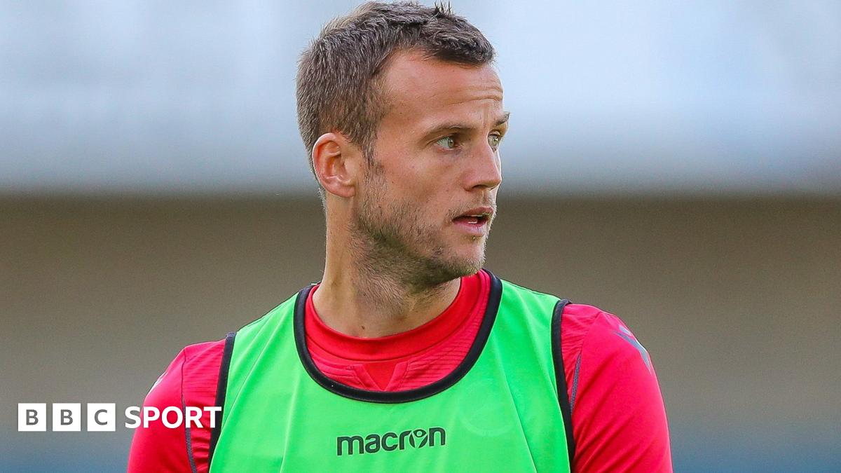 Luke Steele: Millwall re-sign Nottingham Forest goalkeeper on loan ...