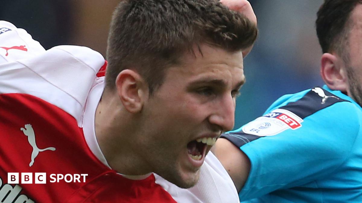 Ben Purrington: AFC Wimbledon sign left-back on season-long loan from ...