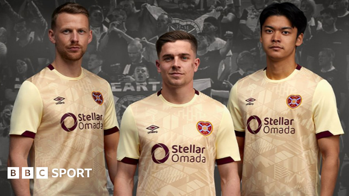 Hearts unveil away kit - BBC Sport