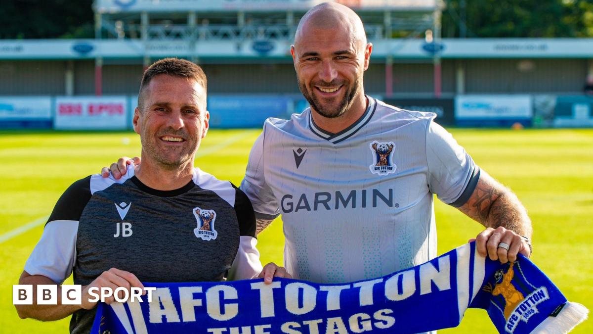 Charlie Austin: Seventh tier AFC Totton sign ex-Southampton, Burnley ...