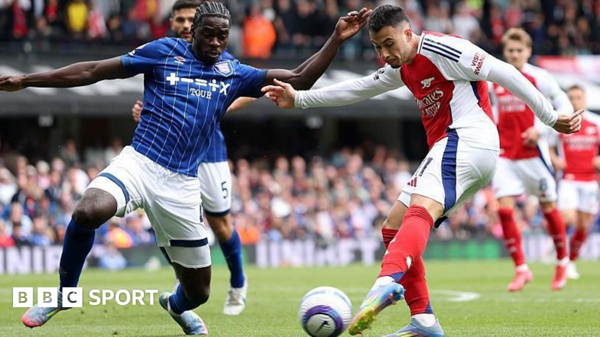 Ipswich 0-4 Arsenal: Leandro Trossard scores two to help delay Liverpool title party - BBC Sport