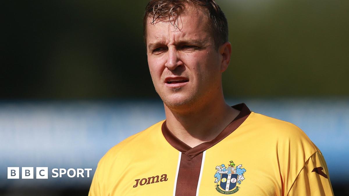 Jamie Collins: Sutton United player-coach to retire in January - BBC Sport
