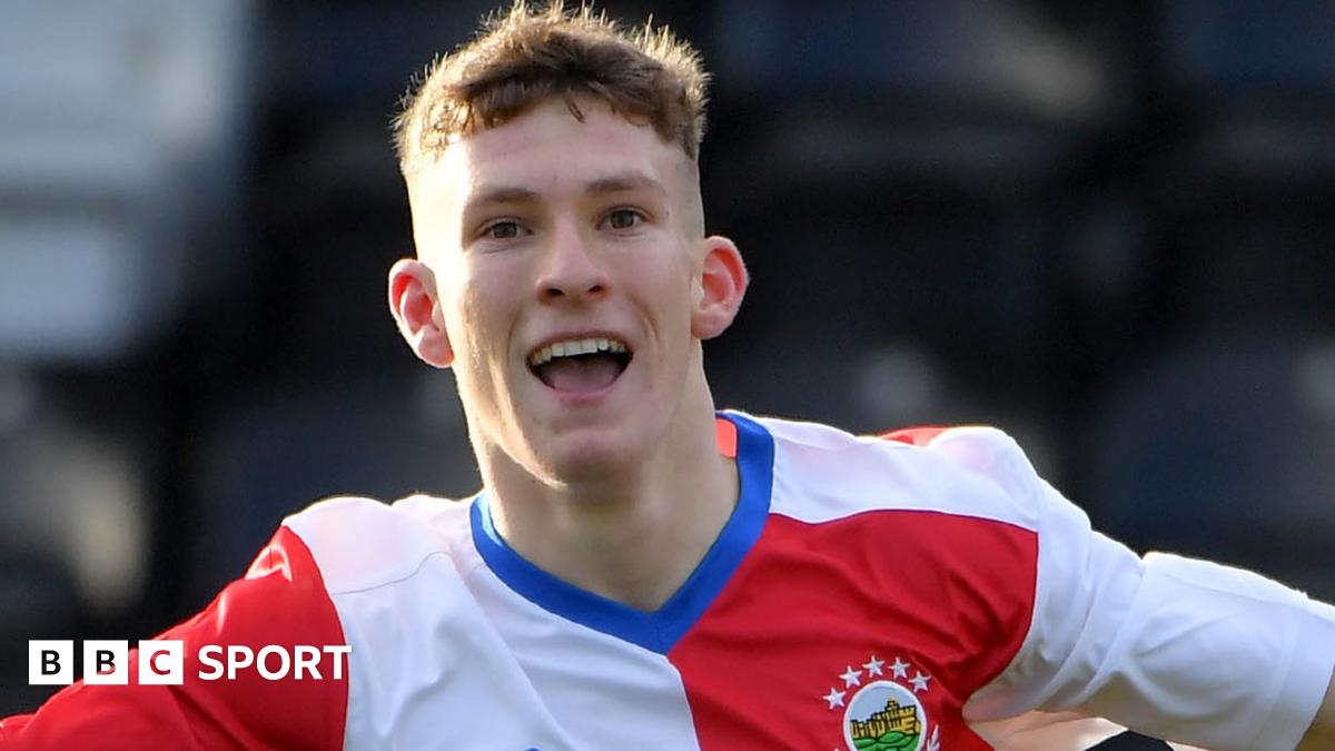 Charlie Allen: Leeds United sign teenager from Irish League side ...