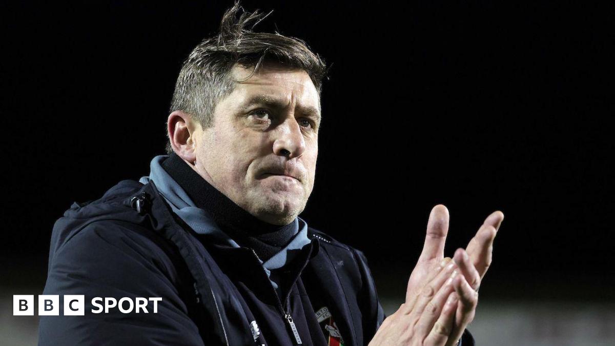 Glentoran: Declan Devine named manager of the month - BBC Sport