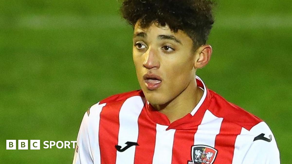 Ben Chrisene: Aston Villa sign Exeter City teenager - BBC Sport