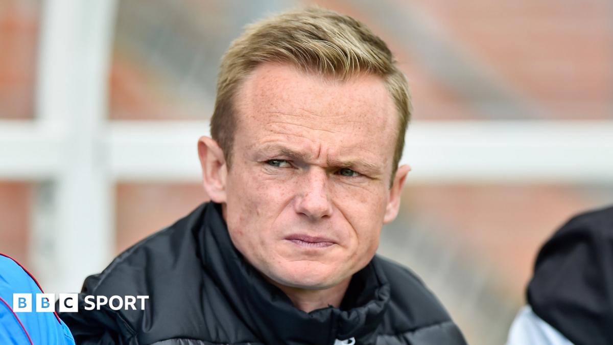 Barrow 1-1 Wrexham - BBC Sport