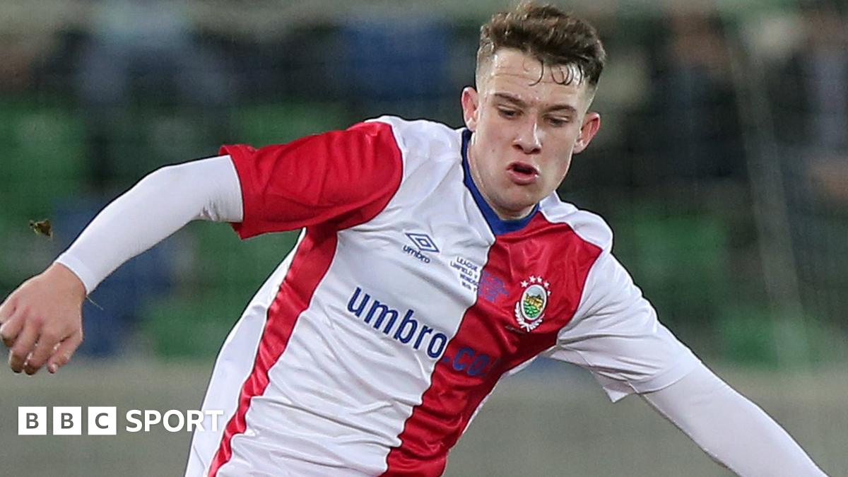 Kyle McClean: Former St Johnstone midfielder to join Linfield in ...