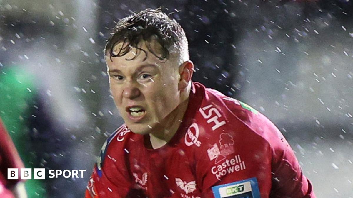 United Rugby Championship: Dragons 13-12 Scarlets - Missed Sam Costelow ...