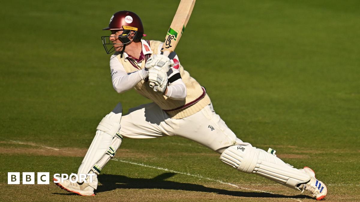 County Championship: Somerset hold nerve to beat Essex - BBC Sport