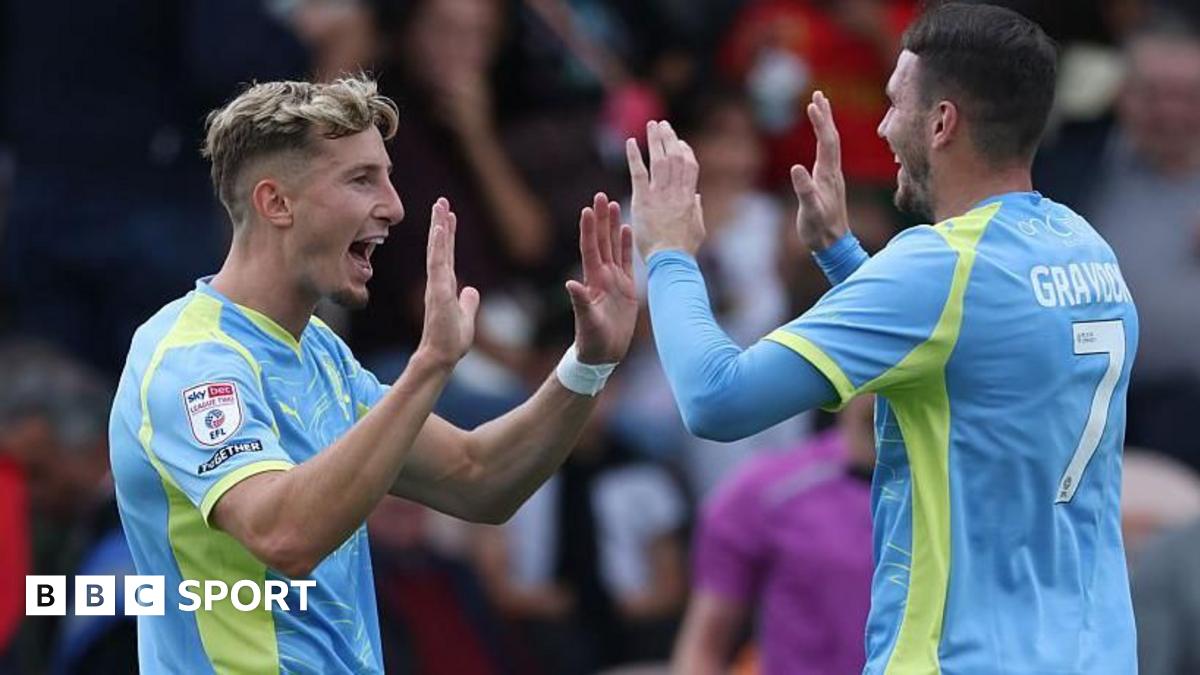 Barnet beaten by Fleetwood on EFL return - BBC Sport