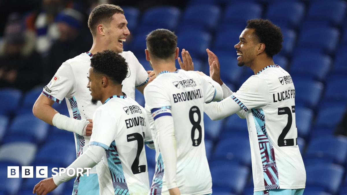 Cardiff City 1-2 Burnley: Clarets claim win despite end of clean sheet run - BBC Sport