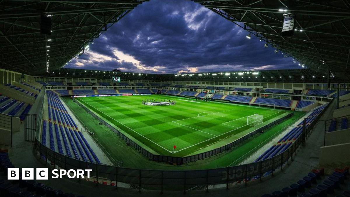 Line-ups from - BBC Sport