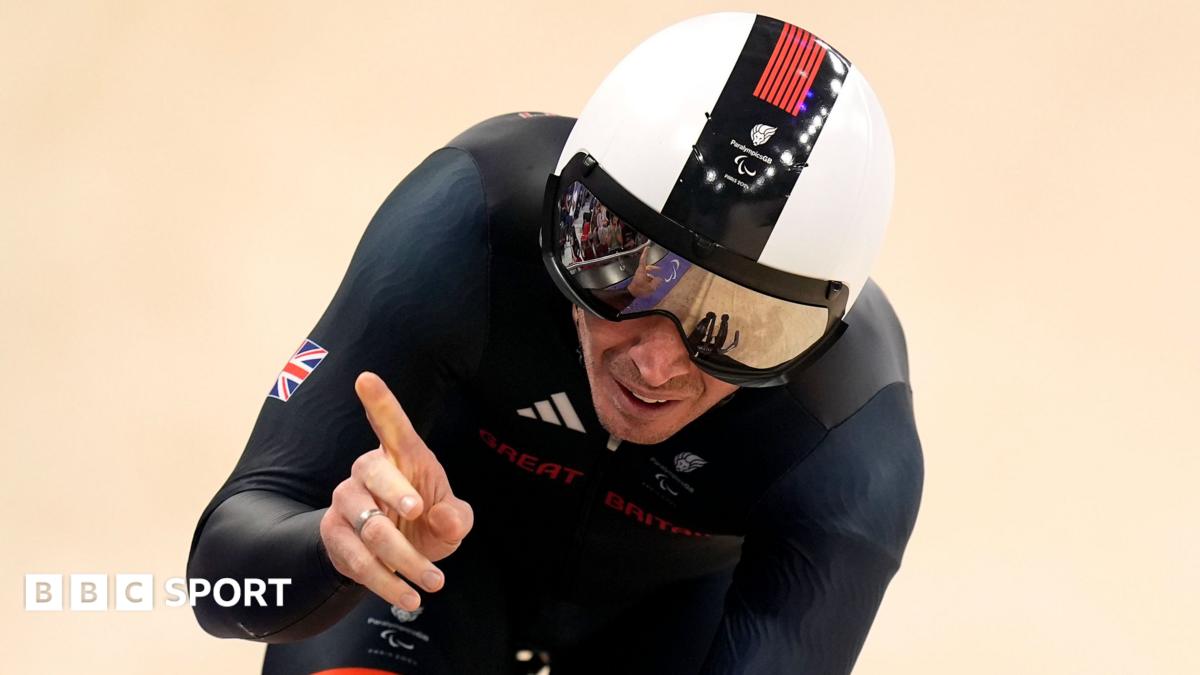 Paris Paralympics 2024: Van Gass wins GB's first cycling gold of Paris ...