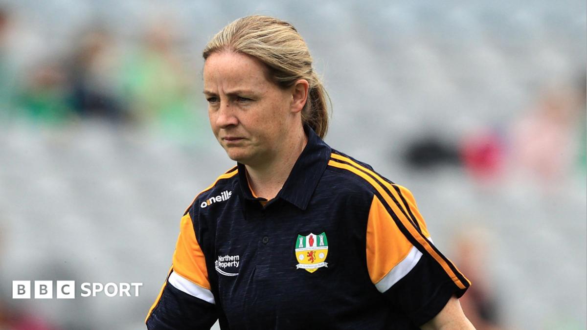 Ladies Gaelic Football: Emma Kelly steps down as Antrim boss - BBC Sport