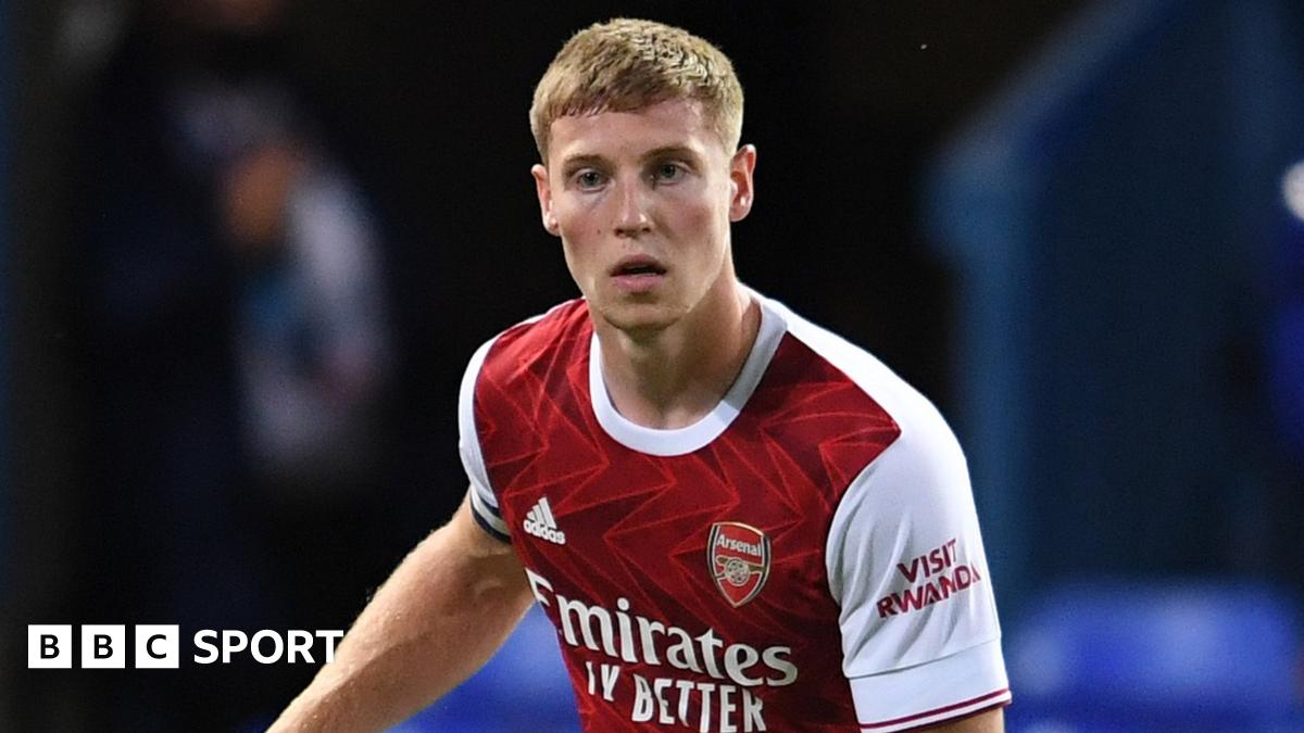 Mark McGuinness: Arsenal defender joins Ipswich Town on loan - BBC Sport