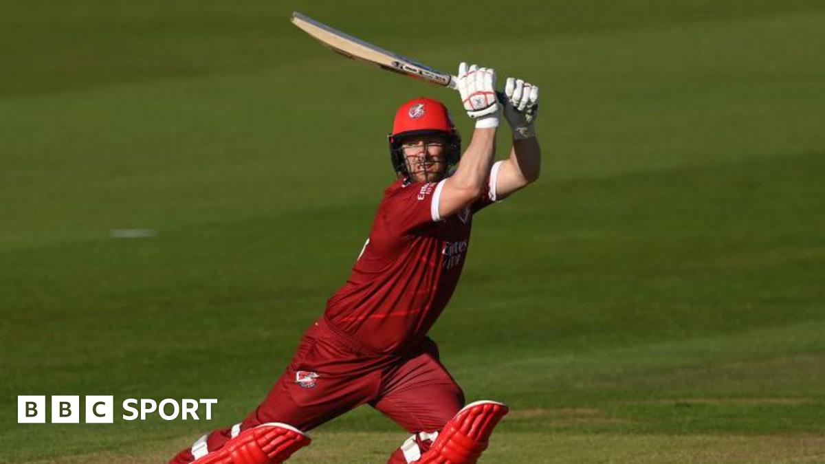Steven Croft: Lancashire all-rounder announces retirement from cricket ...