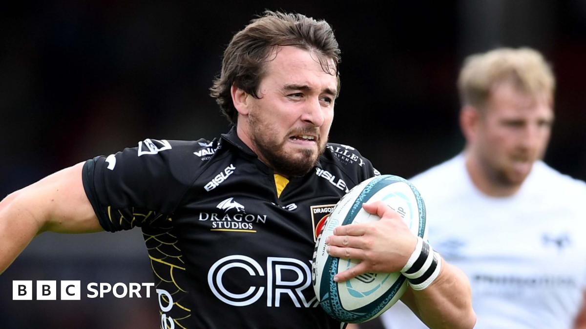 Rhodri Williams: Wales scrum-half signs new Dragons deal - BBC Sport