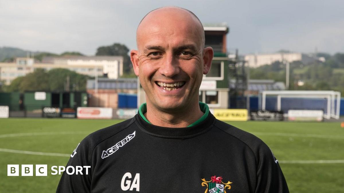 Aberystwyth Town: Club legend Gavin Allen steps down as manager - BBC Sport