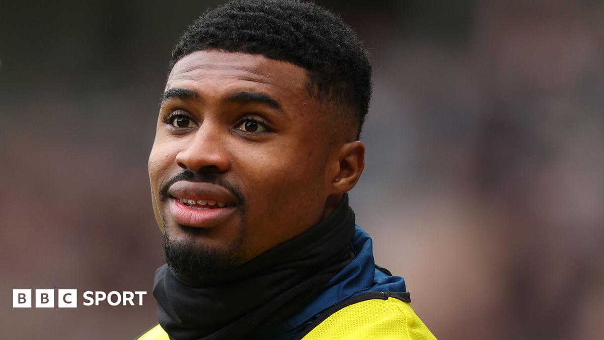 Ben Johnson: Defender has never wanted to leave Ipswich Town - BBC Sport