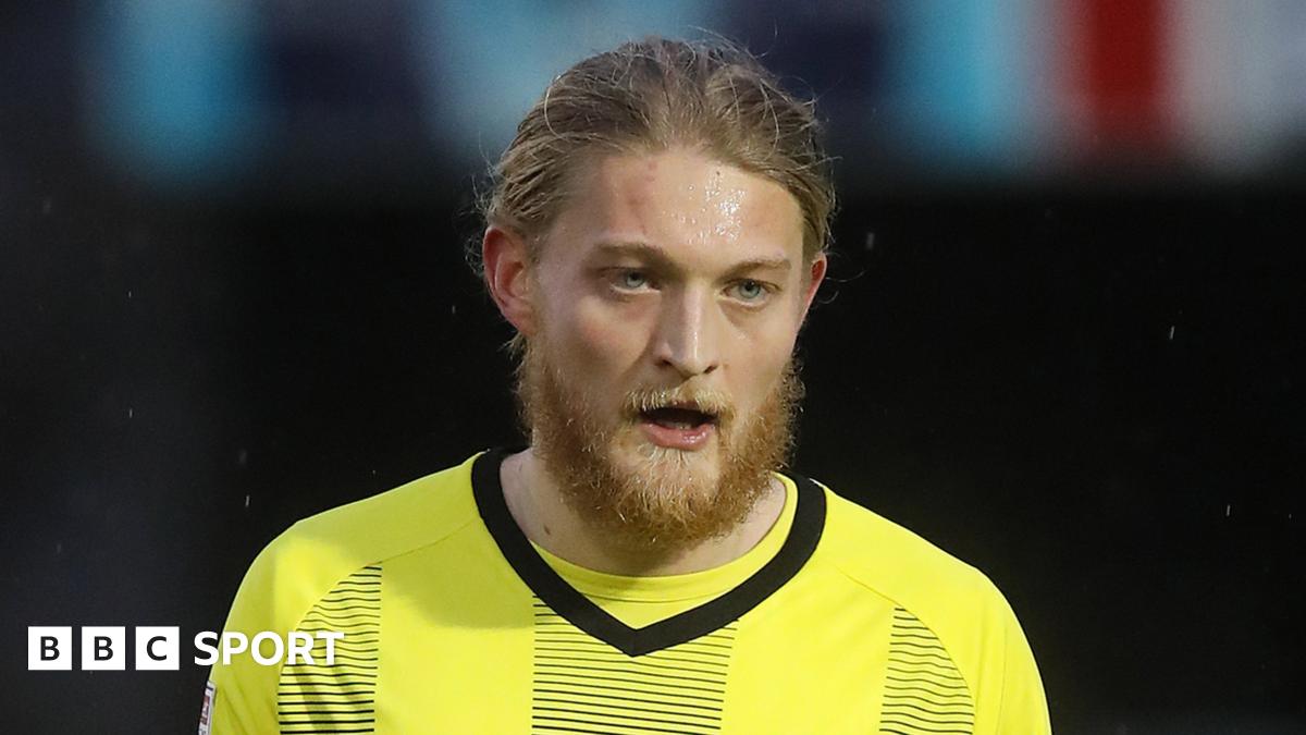 Luke Armstrong: Wrexham explore striker signing appeal - BBC Sport