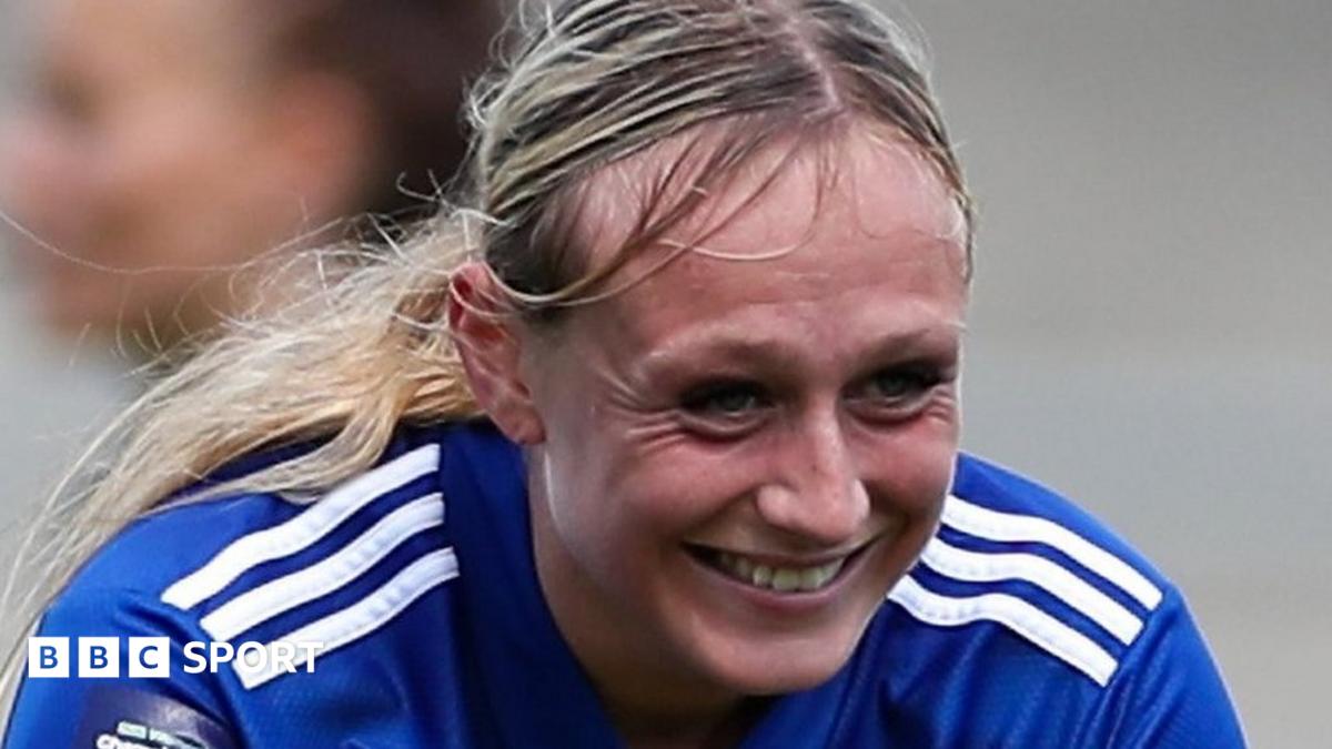 Libby Smith: Birmingham City women sign Leicester City striker - BBC Sport