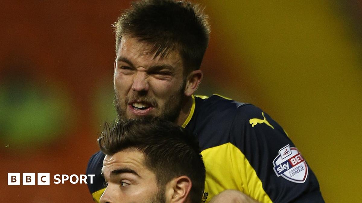 Port Vale: Joe Davis & Sam Hornby join League Two club - BBC Sport