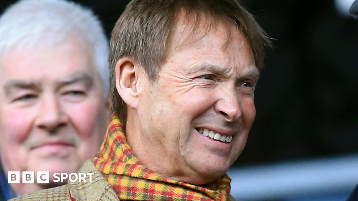 Reading: Nigel Howe surprised by Sir John Madejski public disagreement ...