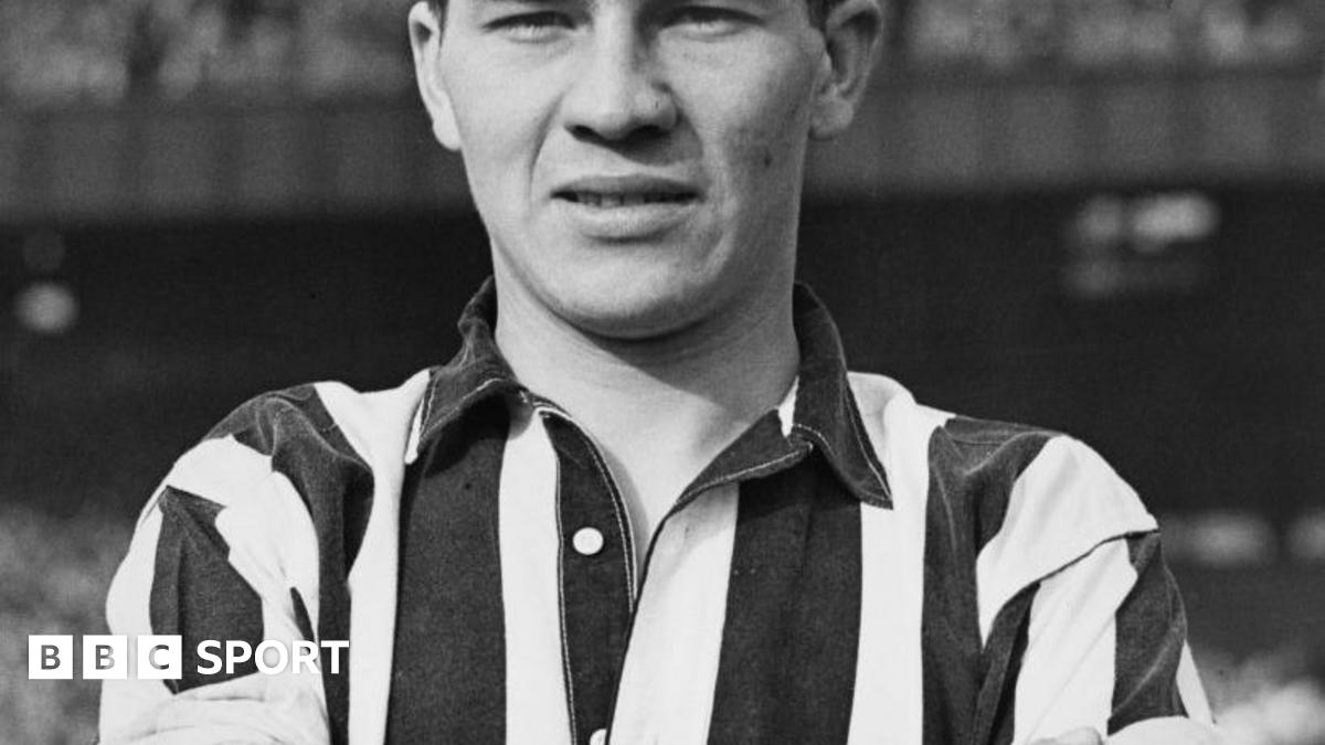 Robledo brothers honoured with blue plaque - BBC Sport