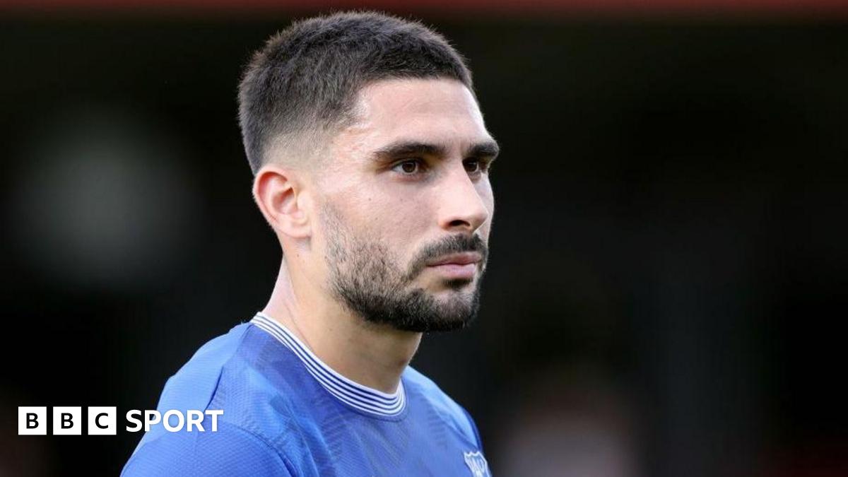Neal Maupay: Everton reject Marseille loan offer for striker - BBC Sport