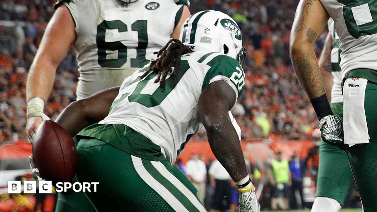 Isaiah Crowell: New York Jets running back criticised for 'toilet paper ...