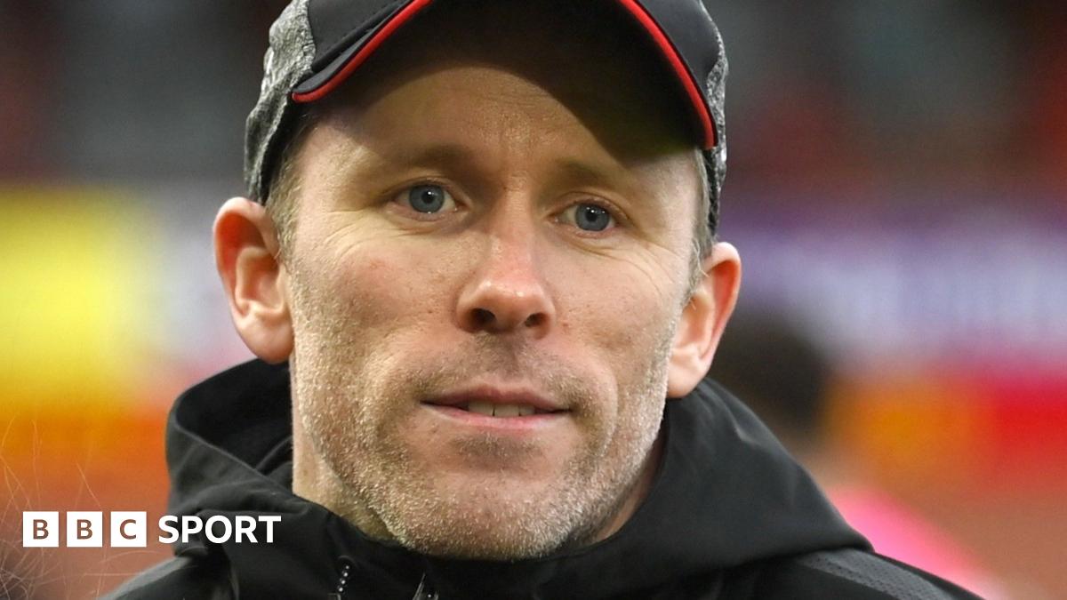 Dan Tobin: England recruit fitness coach from Gloucester - BBC Sport